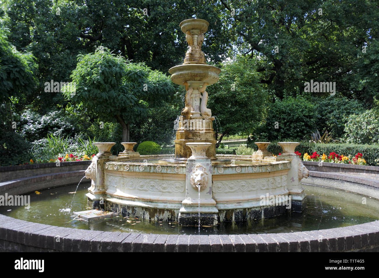 Victorian Style Water Fountain High Resolution Stock Photography and ...