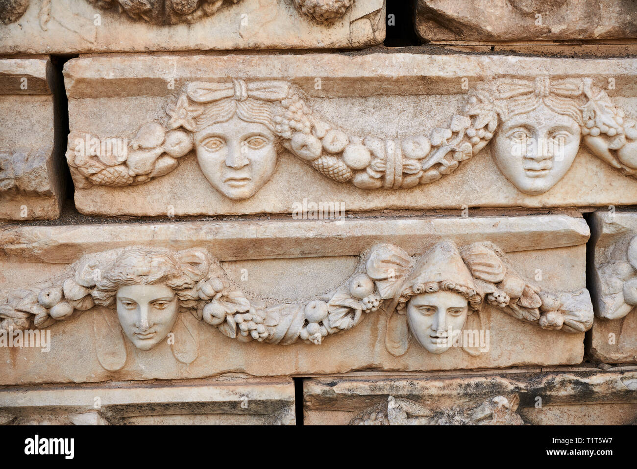 Frieze Block Acanthus Corbel, Corner Block With Pilaster And Frieze