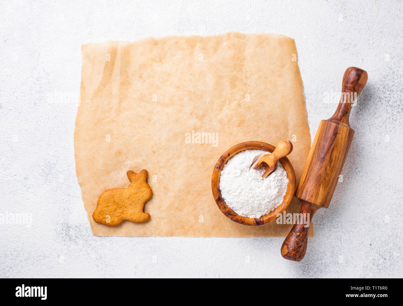 Baking concept. Rolling pin, flour and egg Stock Photo - Alamy