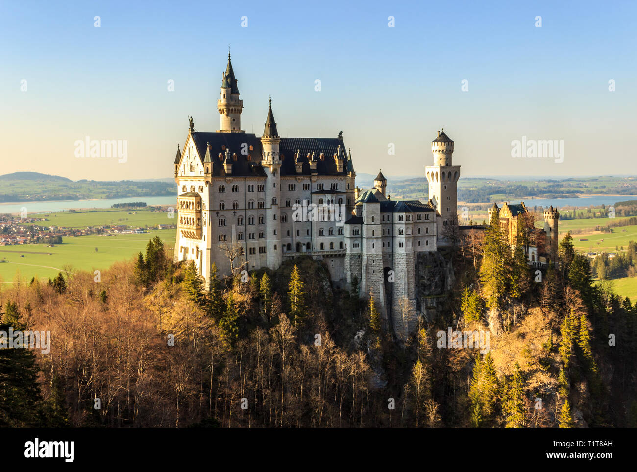 Germany neuschwanstein castle spring hi-res stock photography and ...