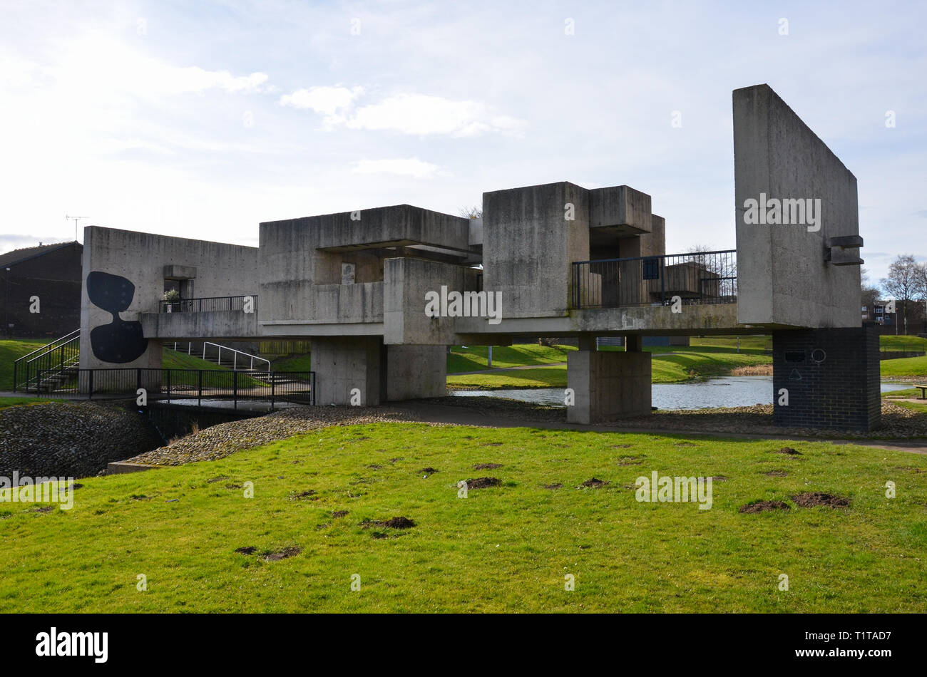 Apollo Pavilion (Pasmore Pavilion) by architect Victor Pasmore ...