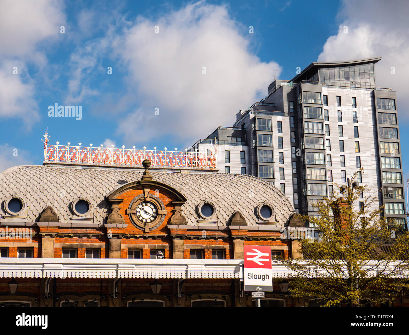 Gwr station hi-res stock photography and images - Alamy