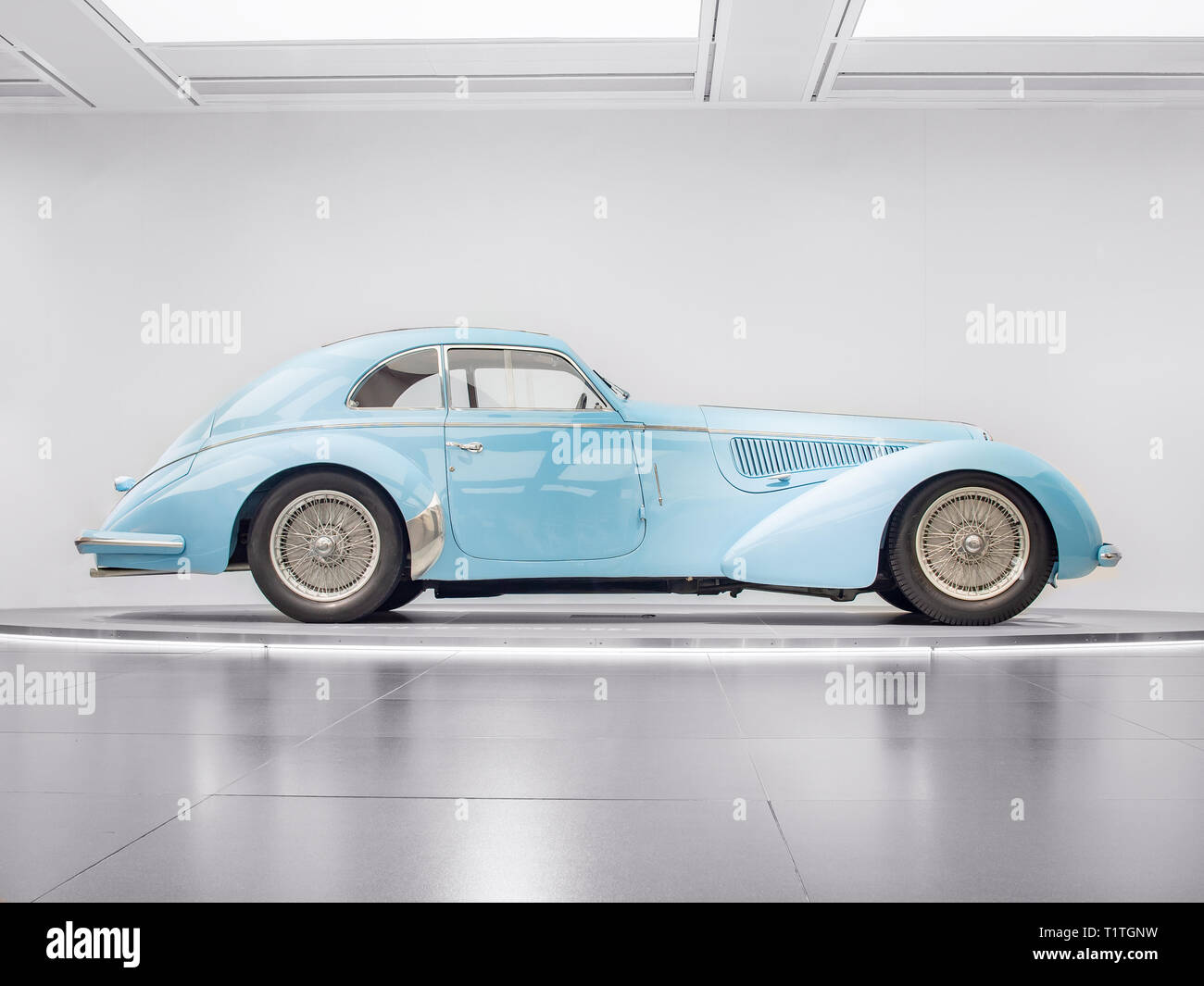 ARESE, ITALY-FEBRUARY 13, 2019: 1938 8C 2900 B Lungo in the Alfa Romeo ...