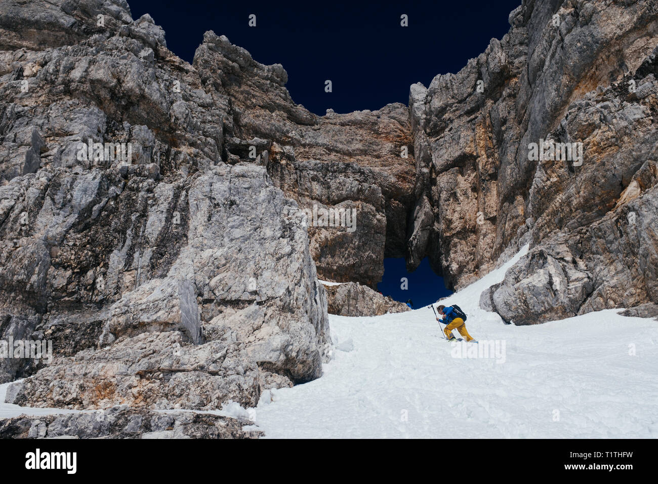 Touring mountains hi-res stock photography and images - Alamy