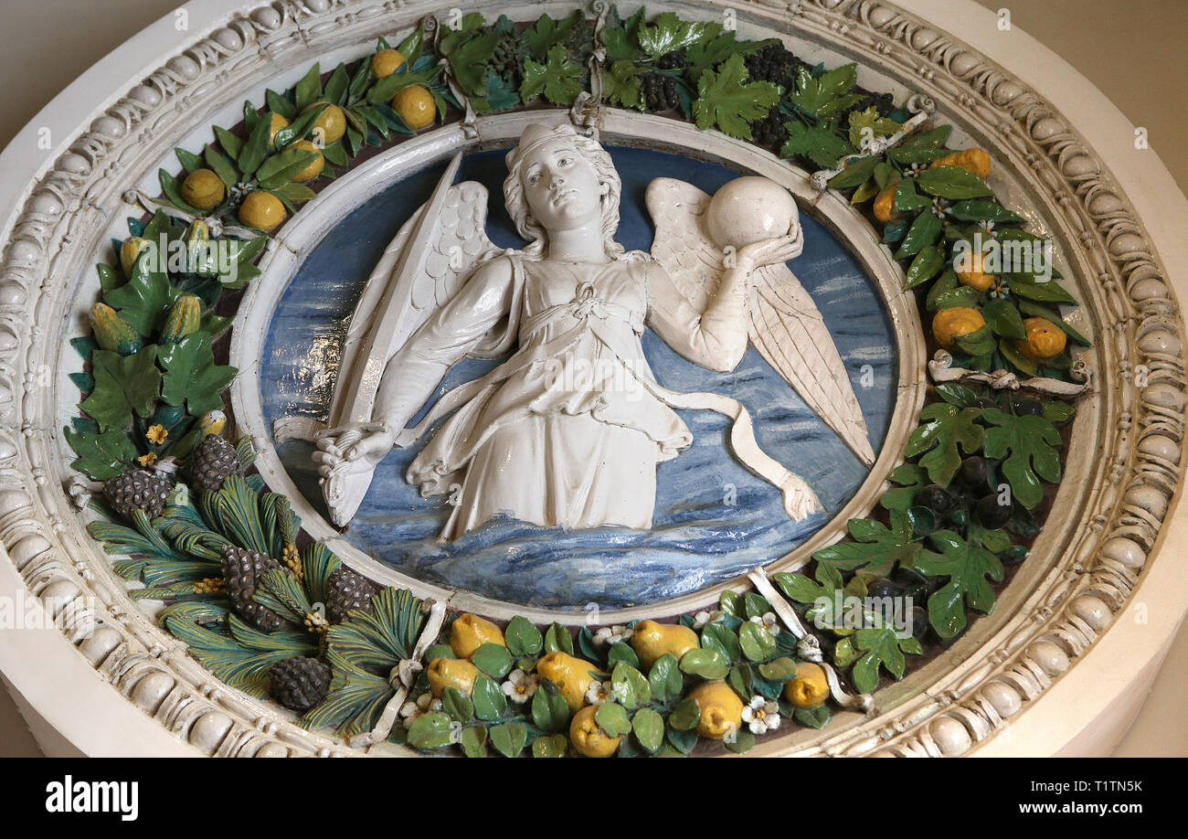 ancient ceramic pottery dish from renaissance and 17th century Stock ...