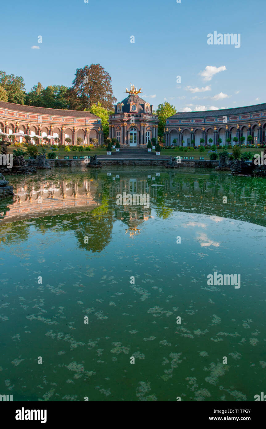 Castle images hi-res stock photography and images - Alamy