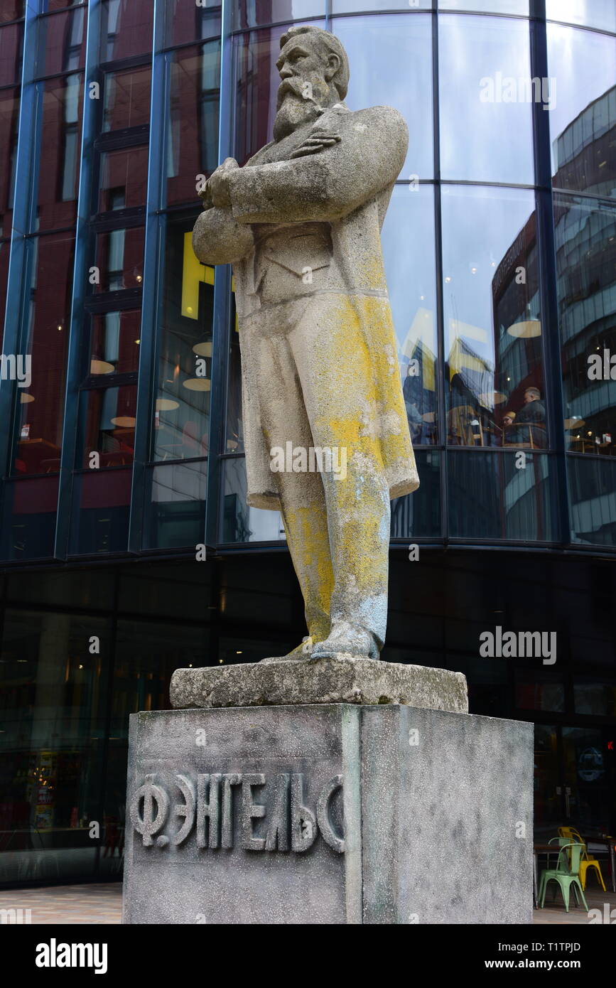 Friedrich engels statue in britain hi-res stock photography and images ...