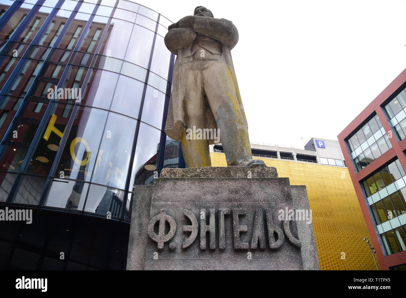 Manchester engels statue hi-res stock photography and images - Alamy