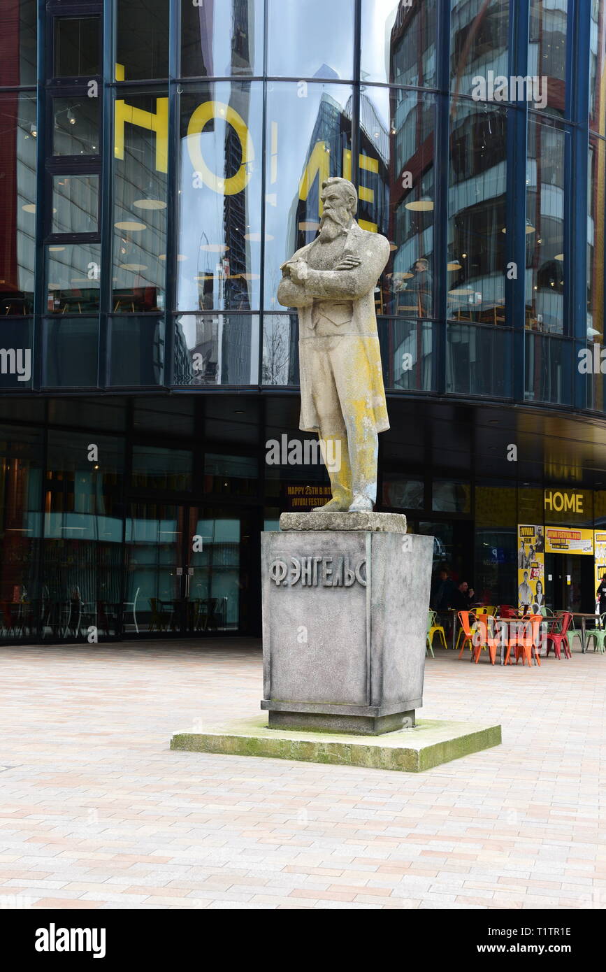 Friedrich engels statue in britain hi-res stock photography and images ...