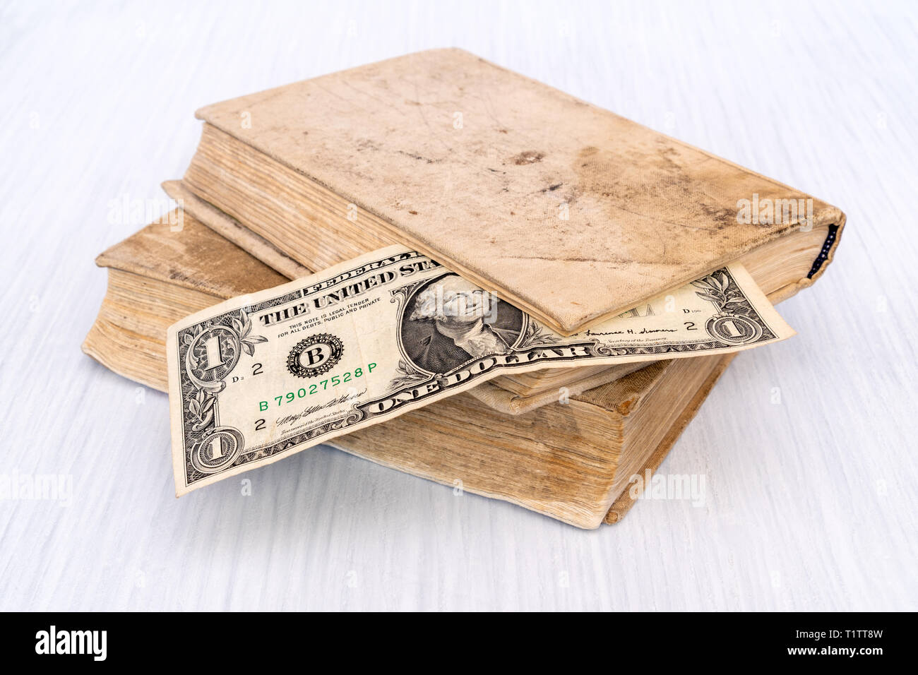 Usd books hi-res stock photography and images - Alamy