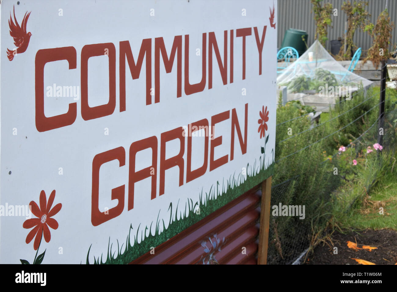 Community Garden Sign High Resolution Stock Photography and Images - Alamy