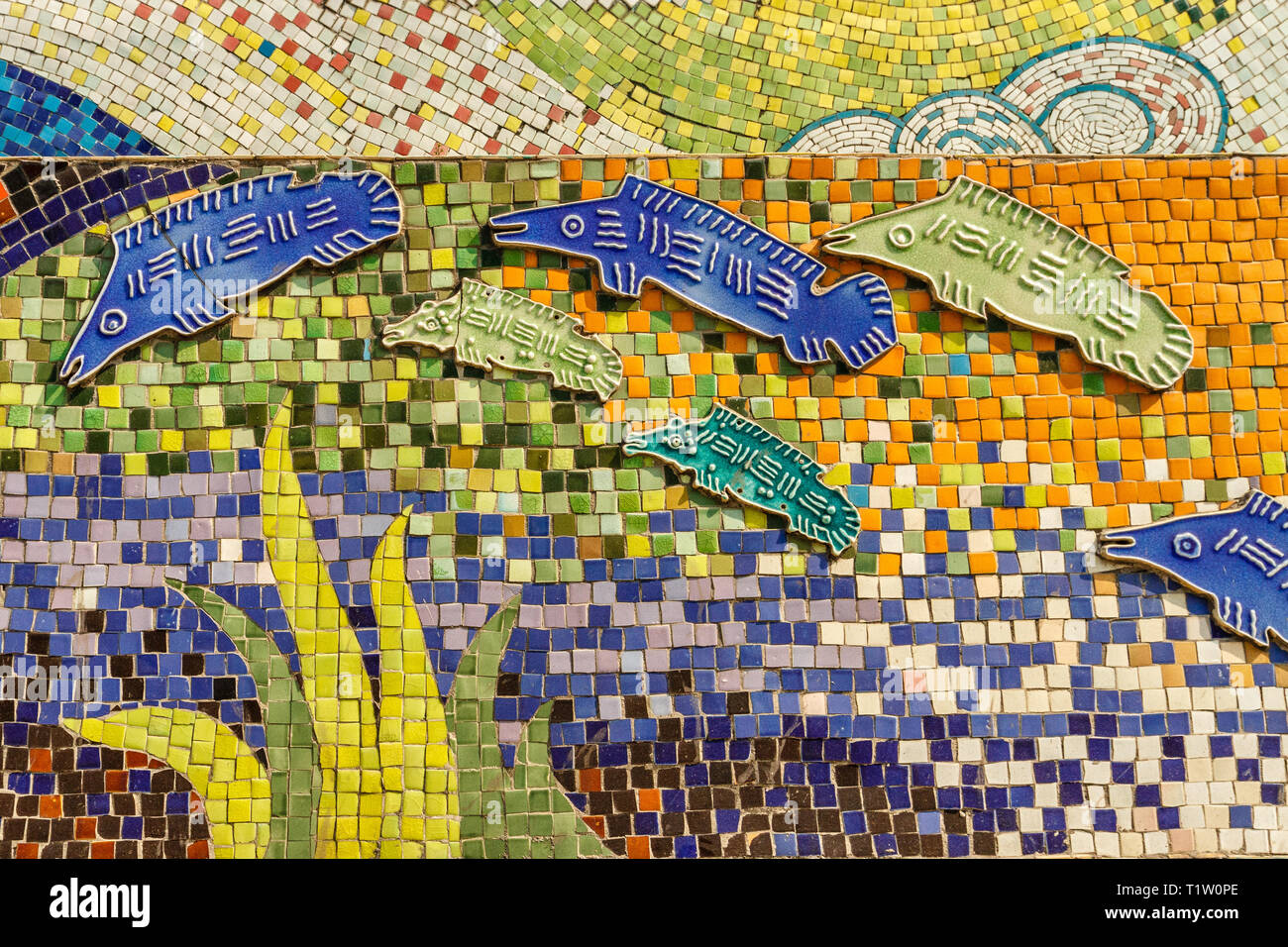 Ceramic road hanoi hi-res stock photography and images - Alamy