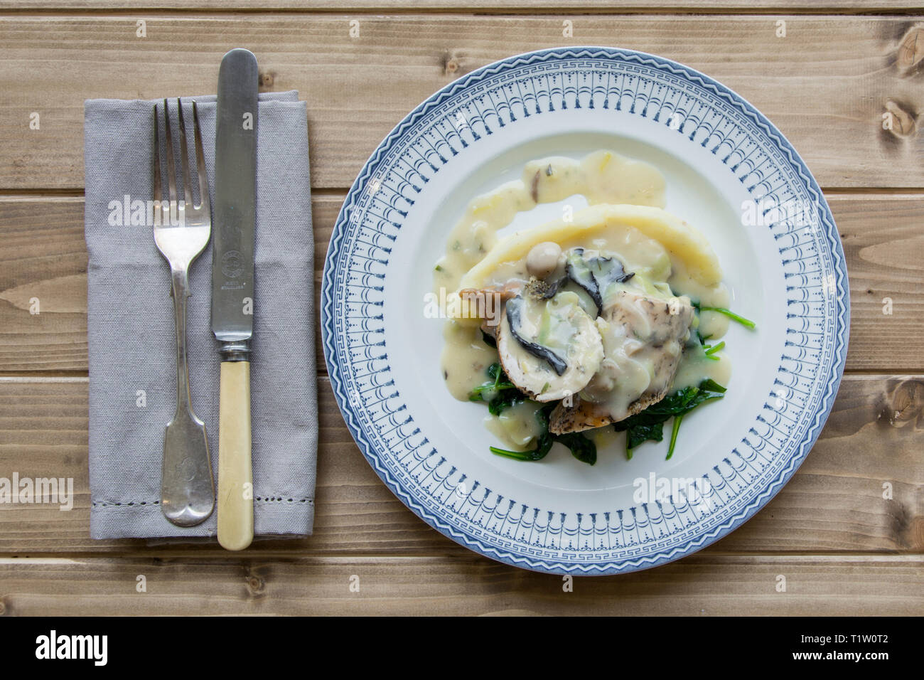 Ballotine chicken hi-res stock photography and images - Alamy