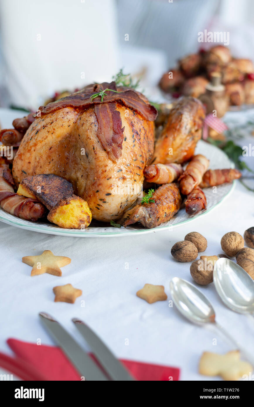 Roast Christmas turkey ready to be served Stock Photo - Alamy
