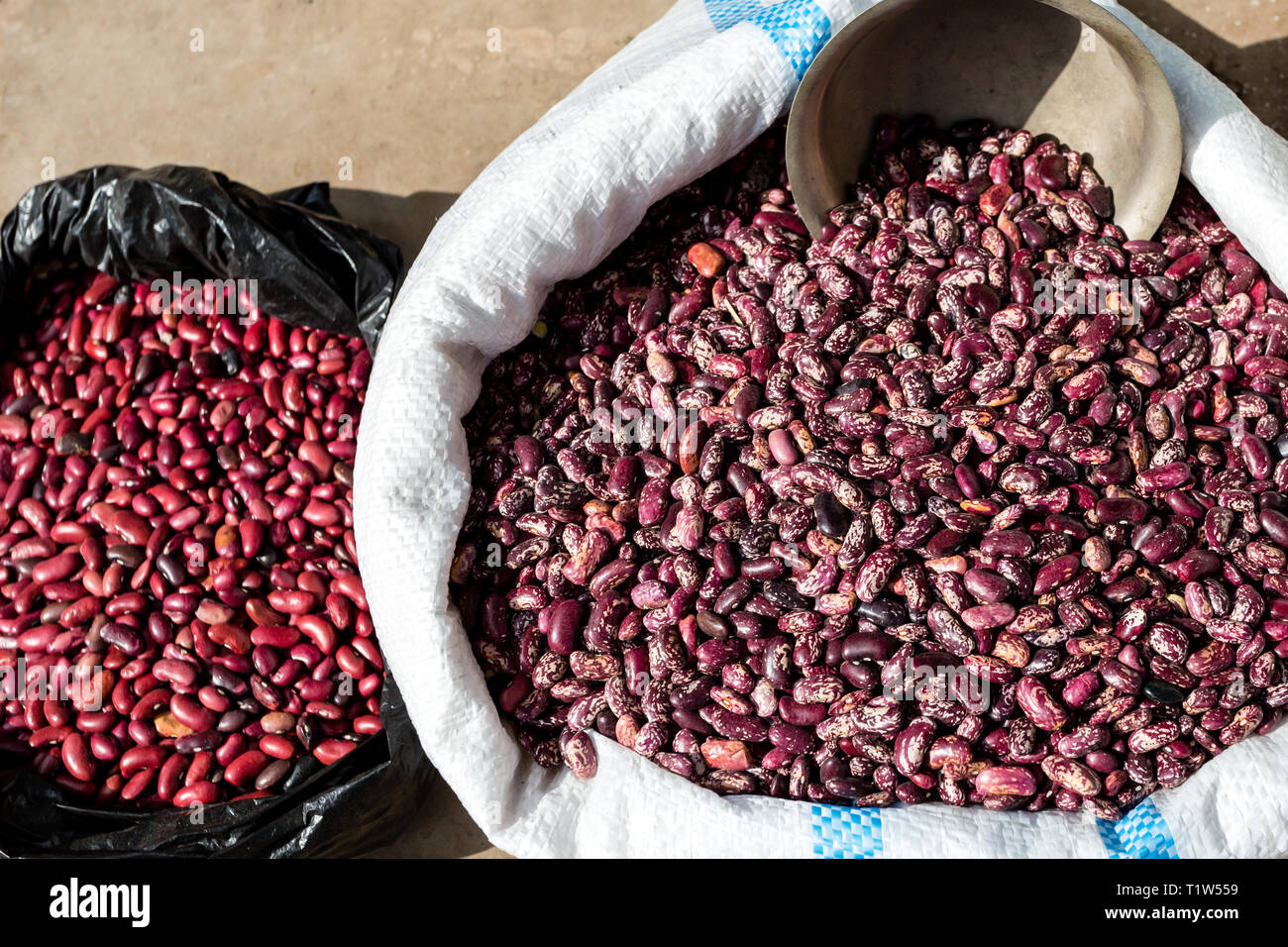 Bagful hi-res stock photography and images - Alamy