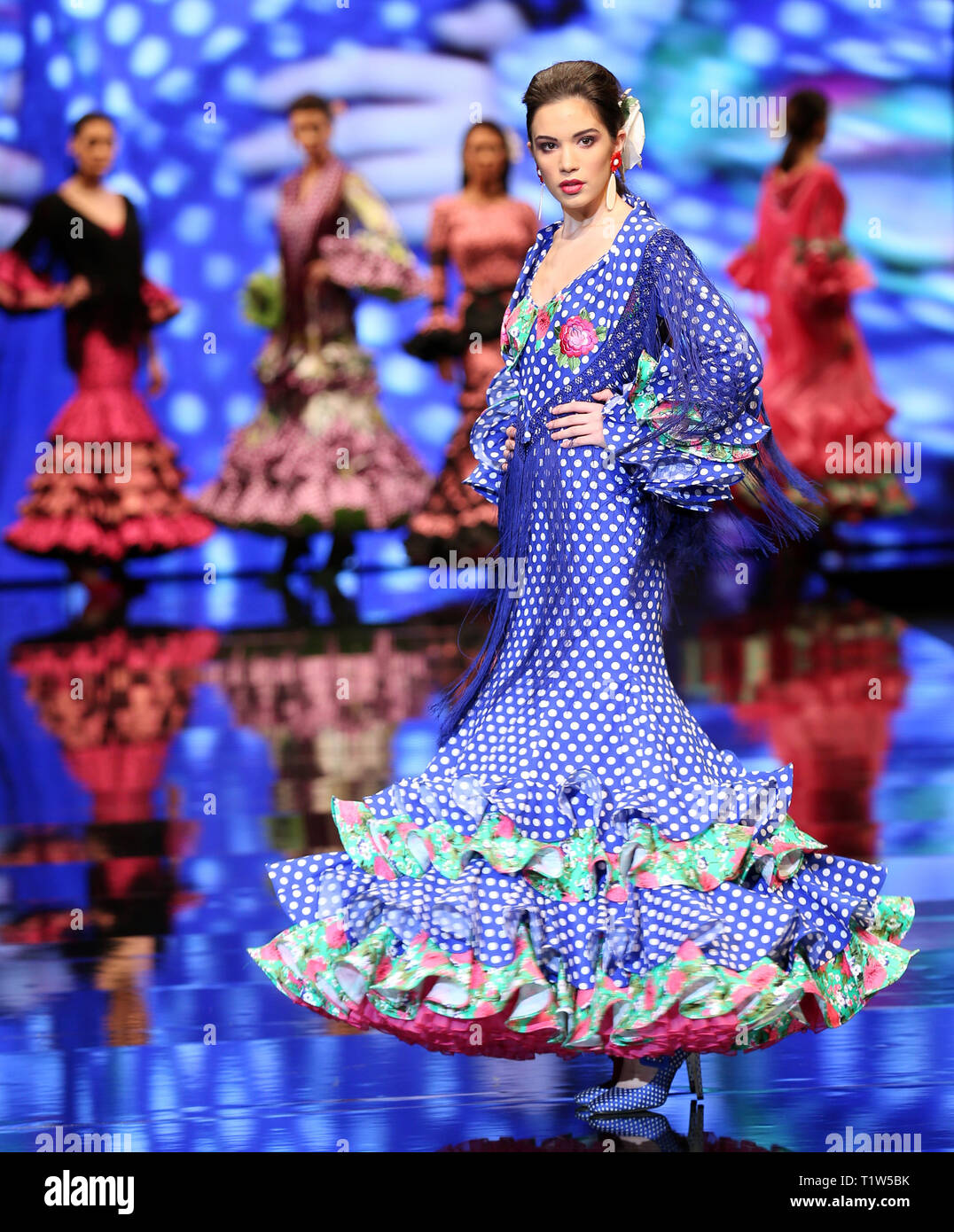 Model on the catwalk Stock Photo - Alamy
