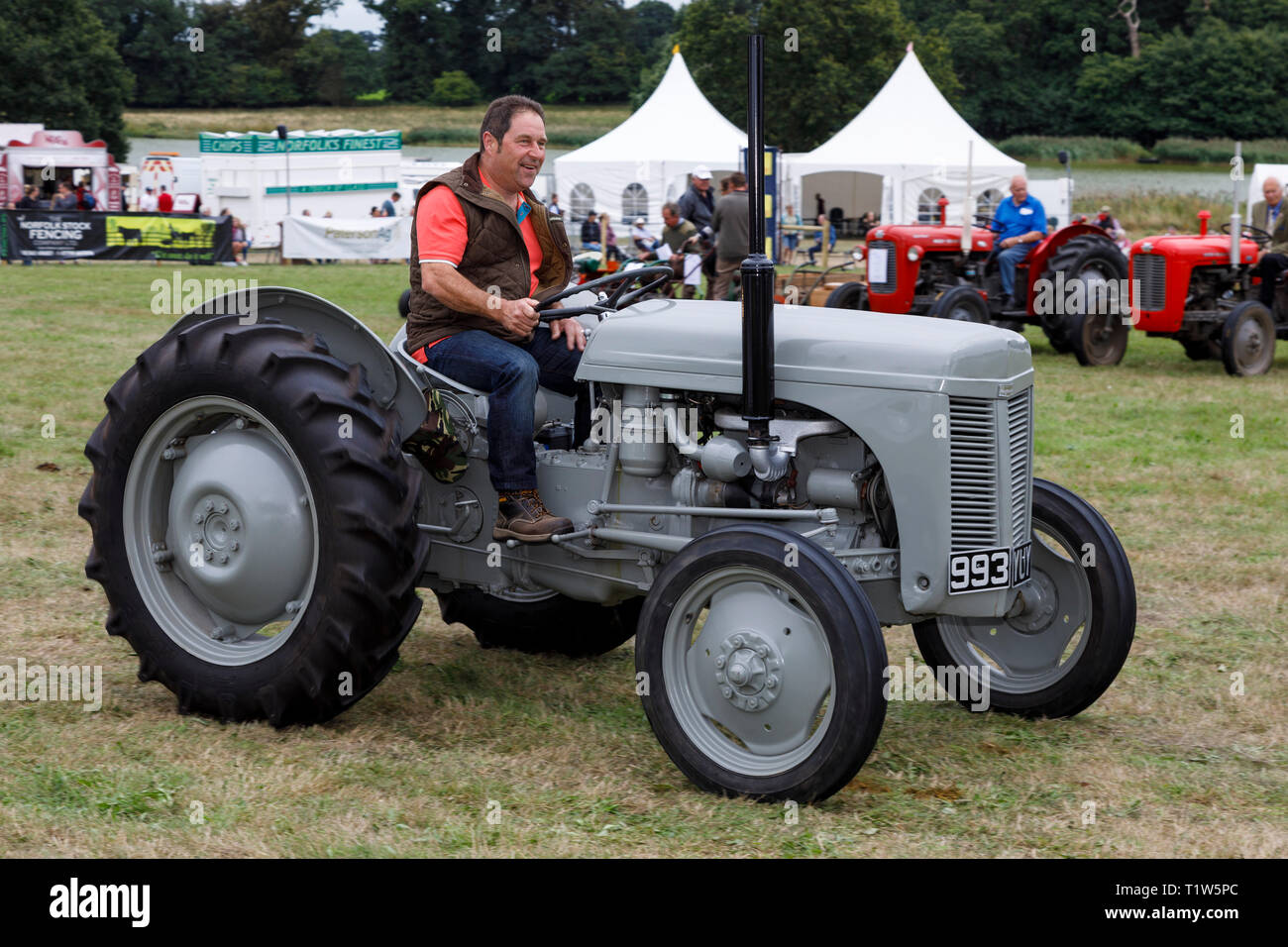 Restored ferguson tractor hi-res stock photography and images - Alamy