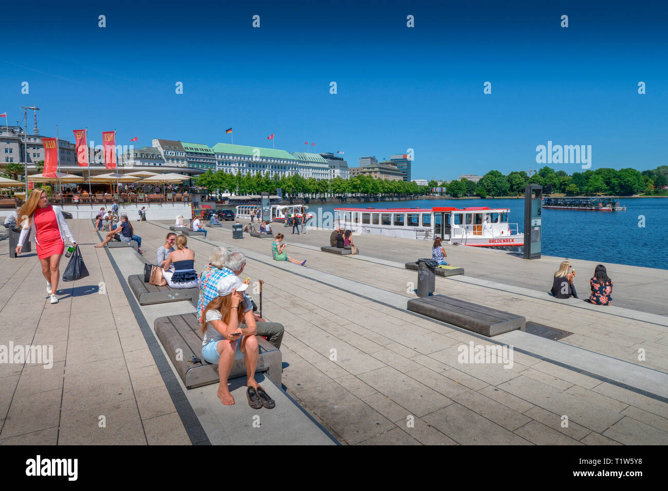 Jungfernstieg, Binnenalster, Hamburg, Deutschland Stock Photo - Alamy