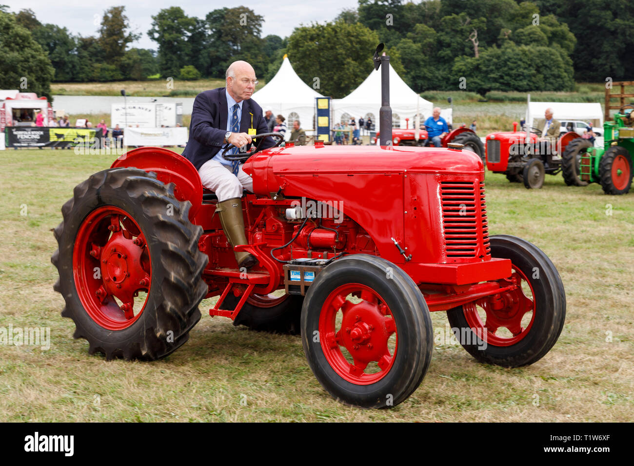 Farming 1950s uk High Resolution Stock Photography and Images - Alamy