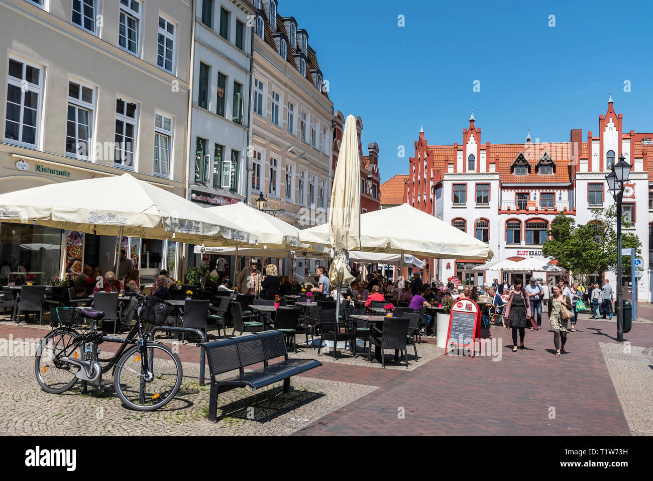 Wismar germany square hi-res stock photography and images - Alamy