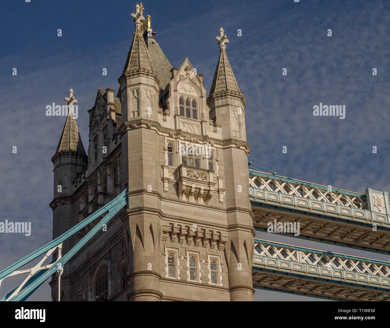 Bridge cables tension hi-res stock photography and images - Alamy
