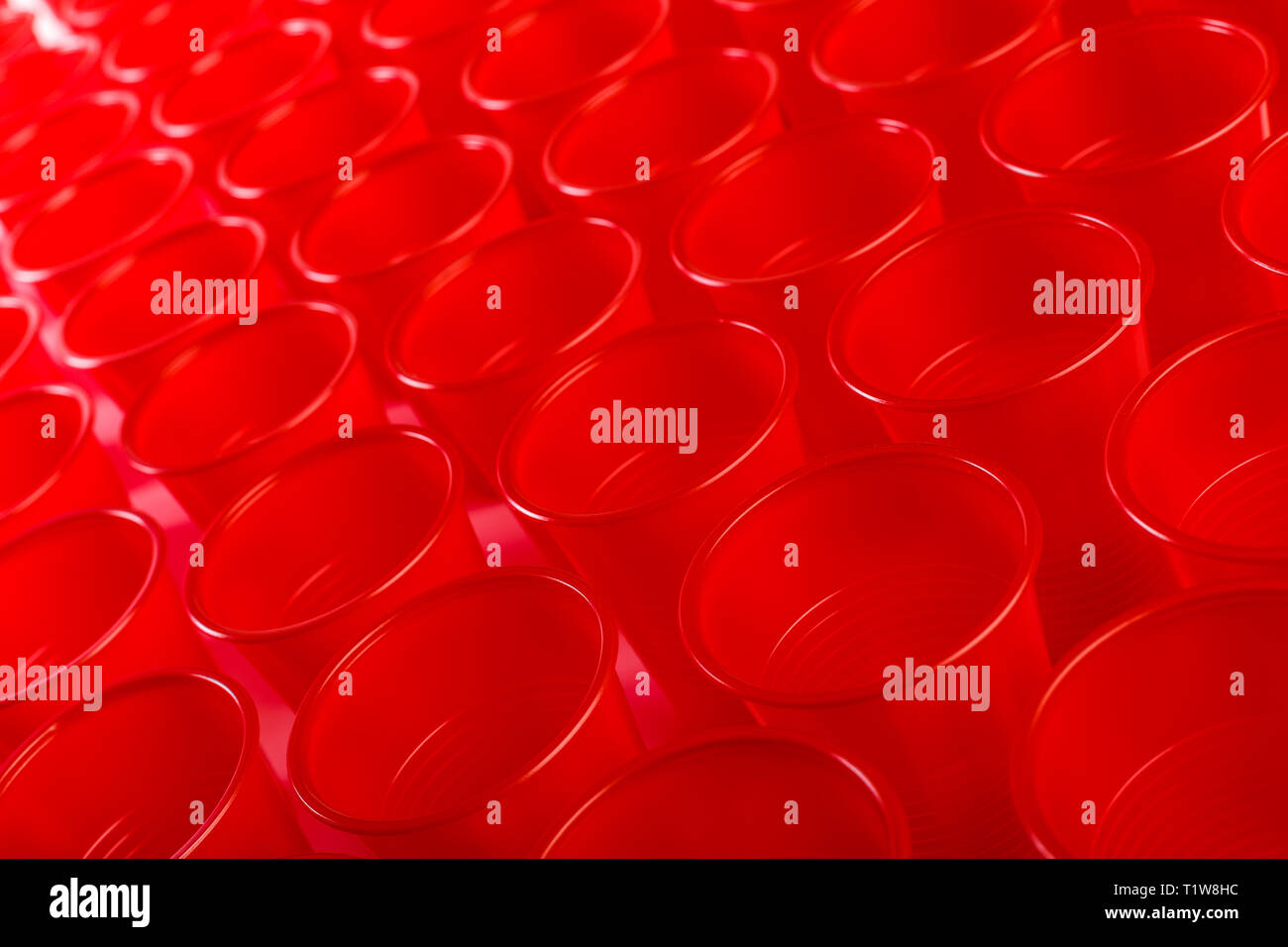red disposable plastic glasses Stock Photo - Alamy
