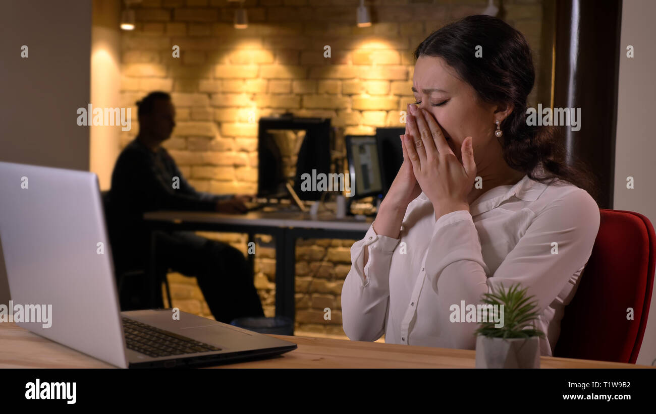 Office worker sneezing hi-res stock photography and images - Alamy