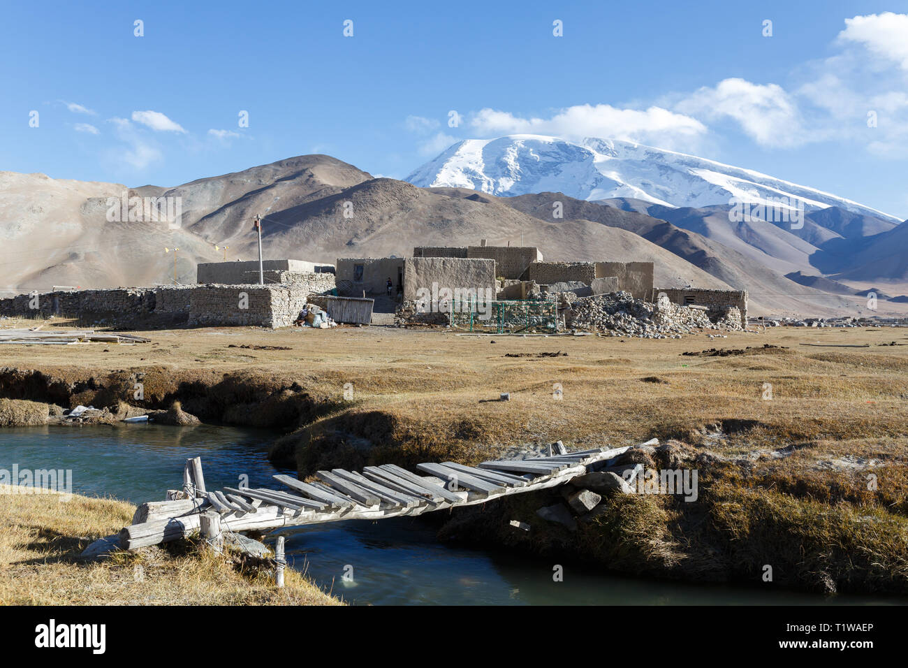 Karakorum 2 hi-res stock photography and images - Alamy