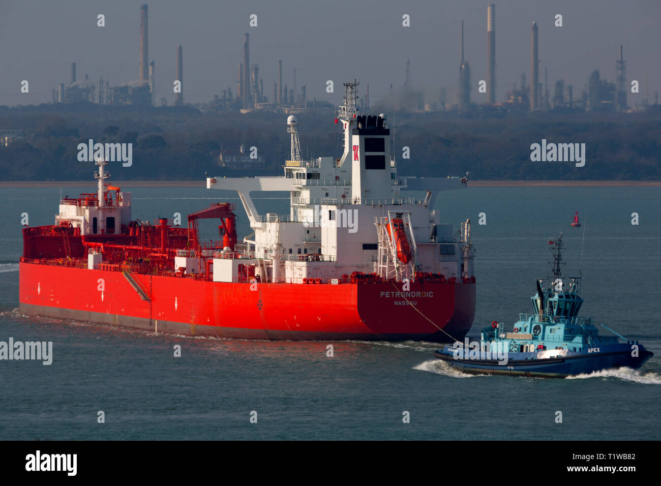 Voith tractor tug,ABP,Petronordic,Nassau,Fawley,Refinery,Oil,Tanker ...