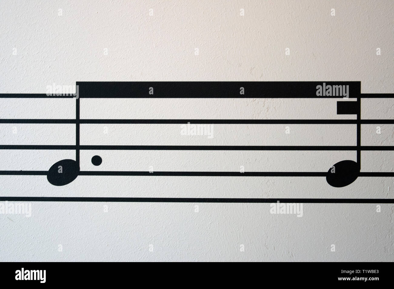 Music note line hi-res stock photography and images - Alamy