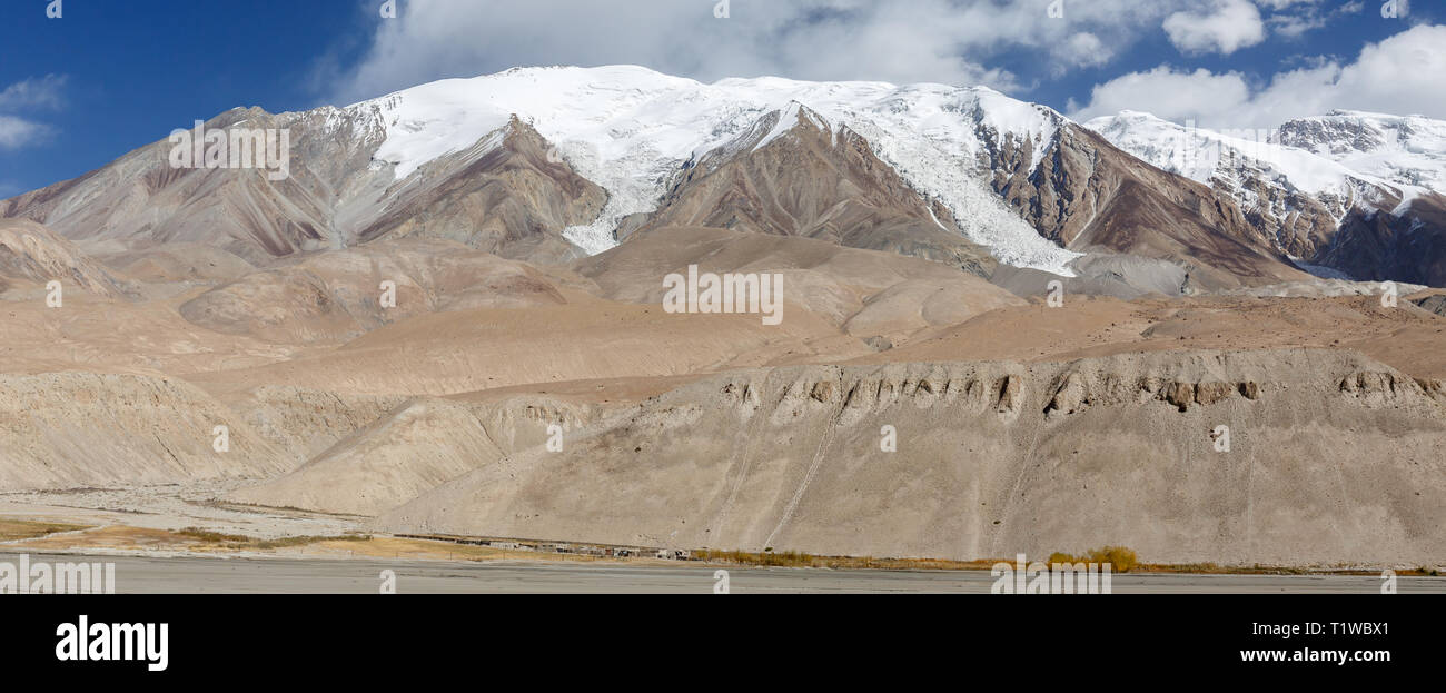 High altitude highway hi-res stock photography and images - Alamy