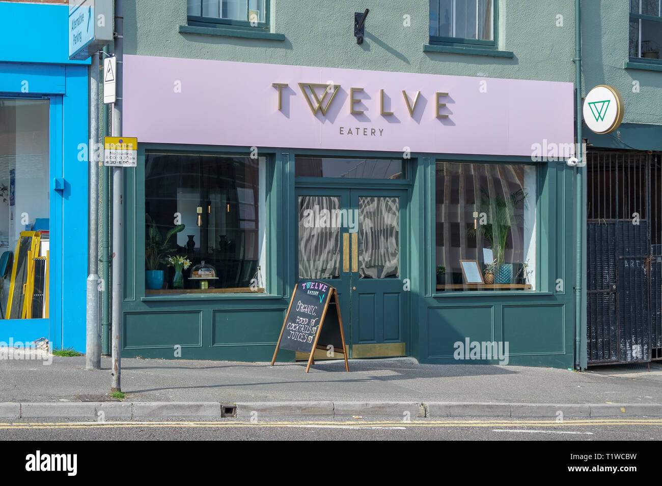 Twelve eatery hi-res stock photography and images - Alamy