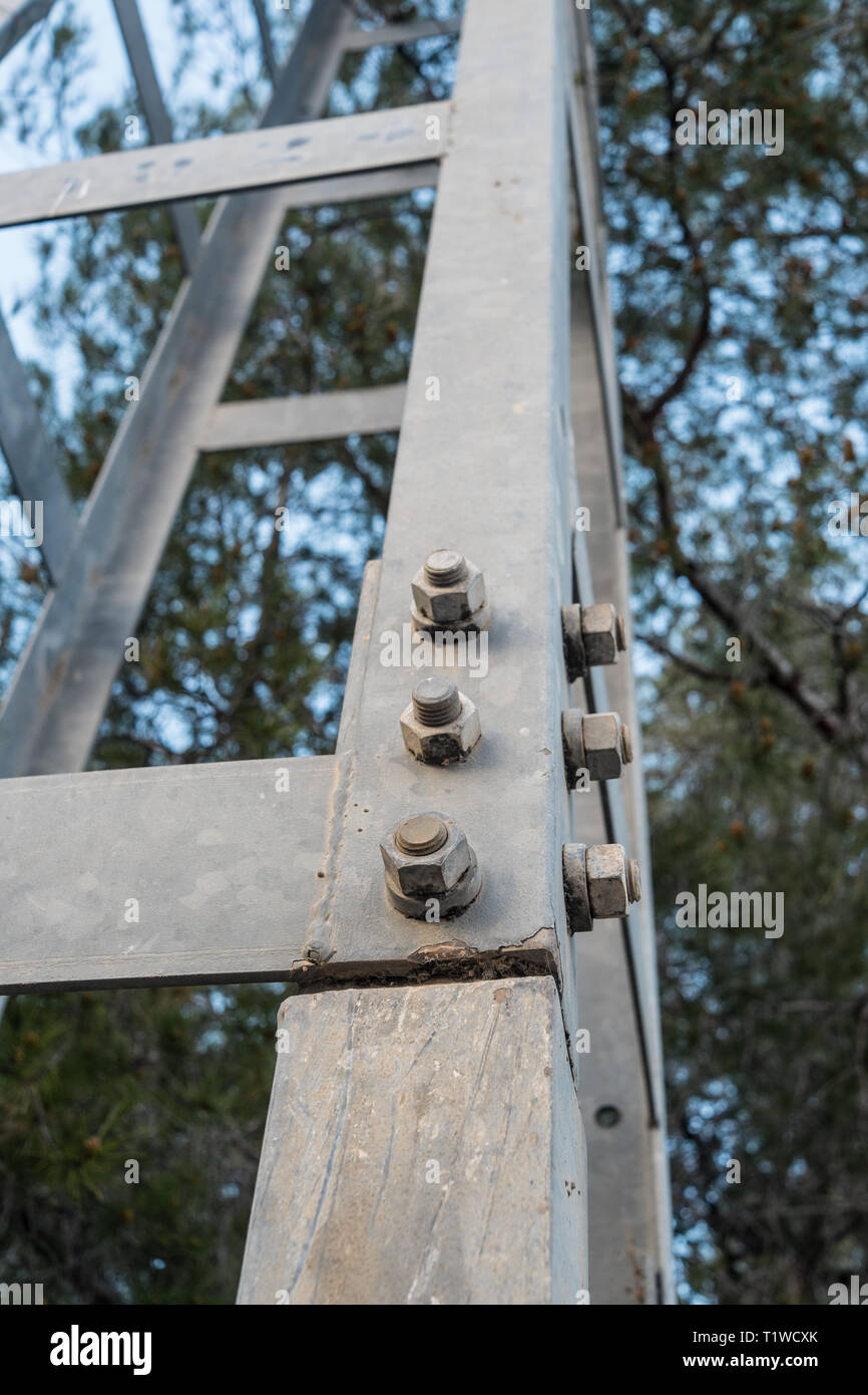Huge bolts of electricity hi-res stock photography and images - Alamy