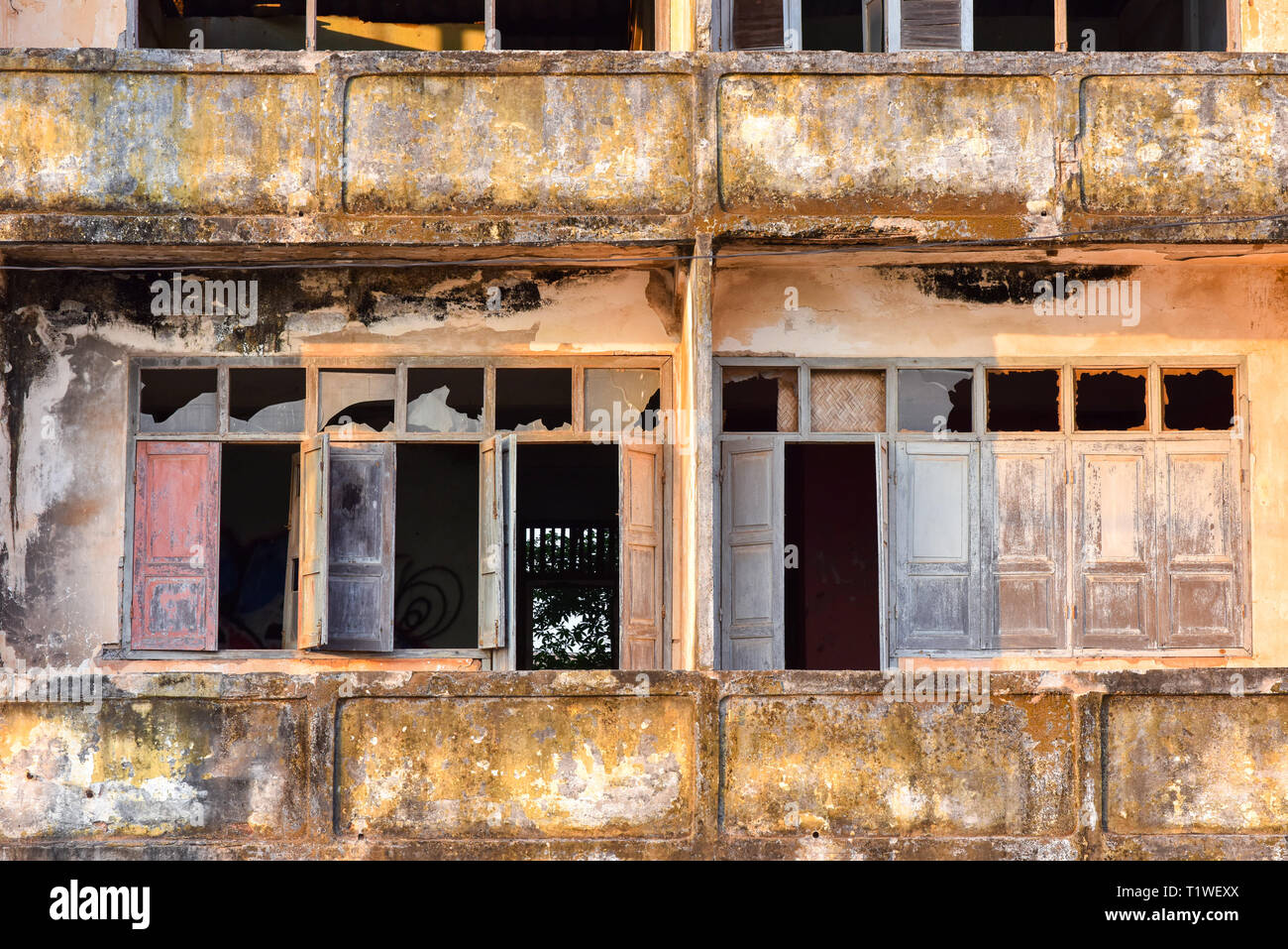 Decrepitude hi-res stock photography and images - Alamy
