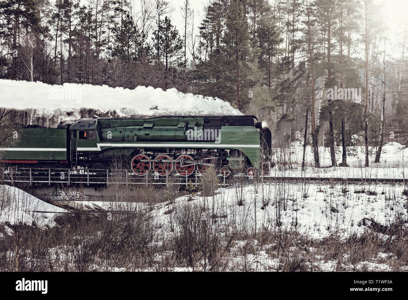 Vintage steam train moves hi-res stock photography and images - Alamy