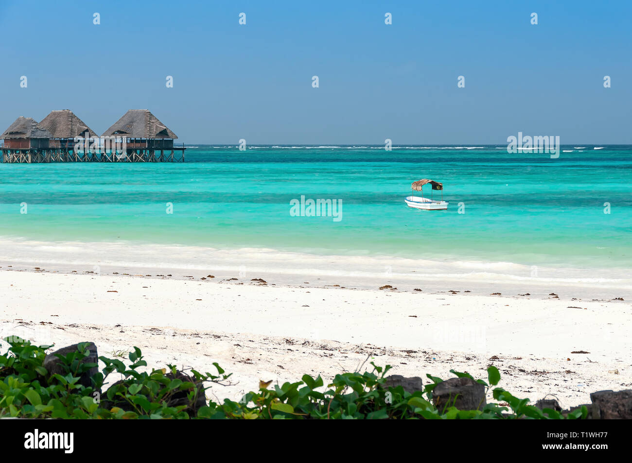 Zanzibar beach hi-res stock photography and images - Alamy