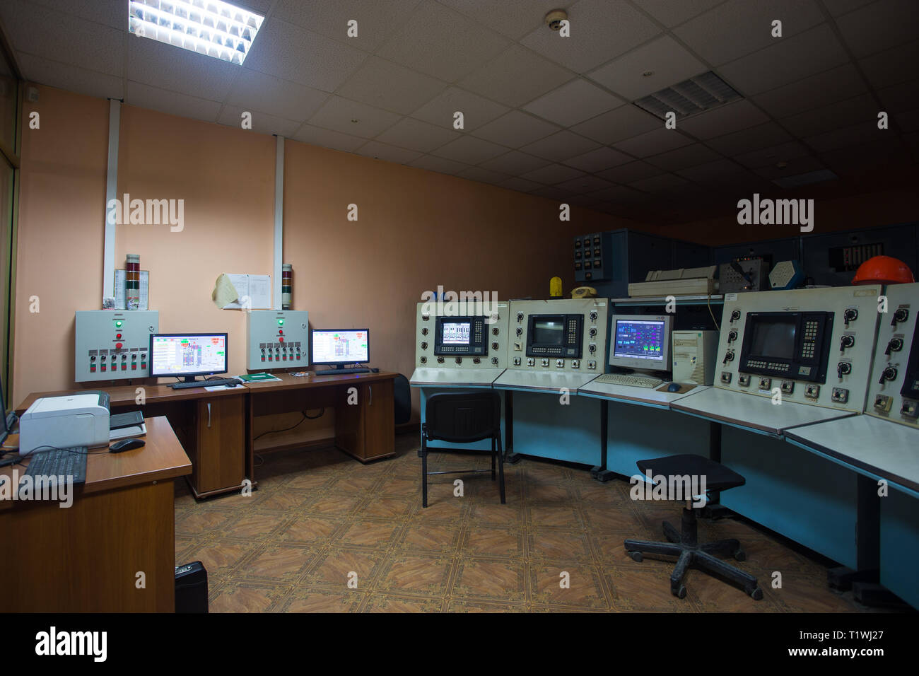 Systems operator monitors equipment hi-res stock photography and images ...