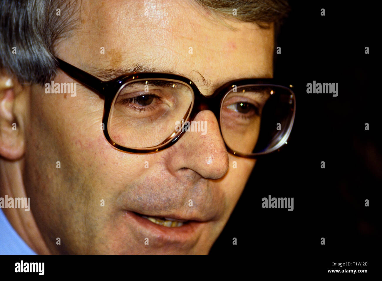 John major downing street 1990 hi-res stock photography and images - Alamy