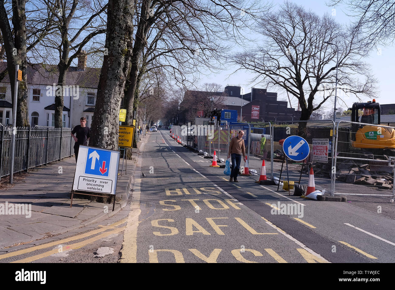 Cardiff road signs hi-res stock photography and images - Alamy