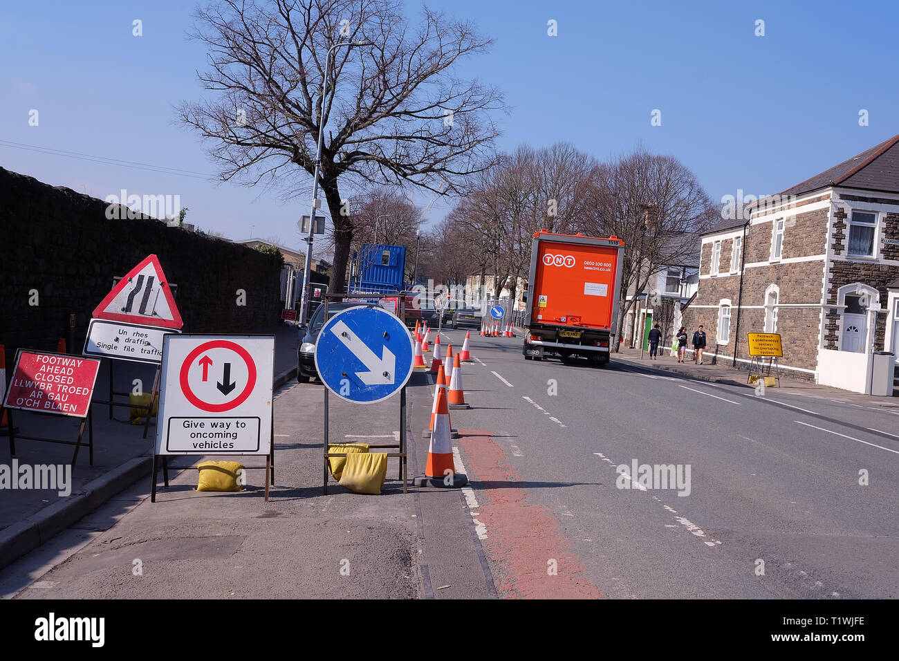 Cardiff Road Signs High Resolution Stock Photography and Images - Alamy
