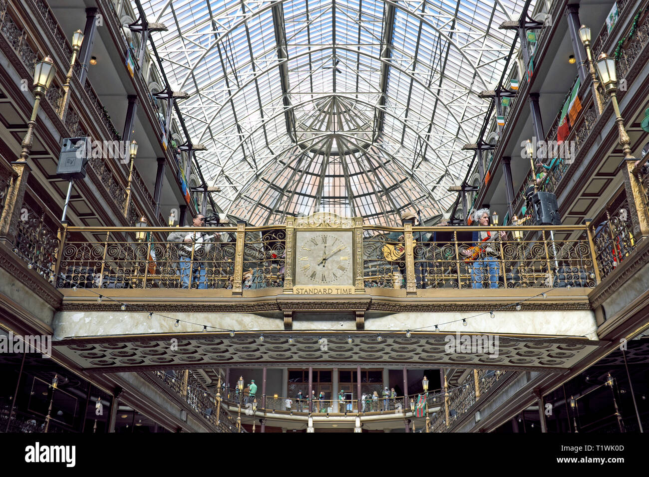 Cleveland glass skylight hi-res stock photography and images - Alamy