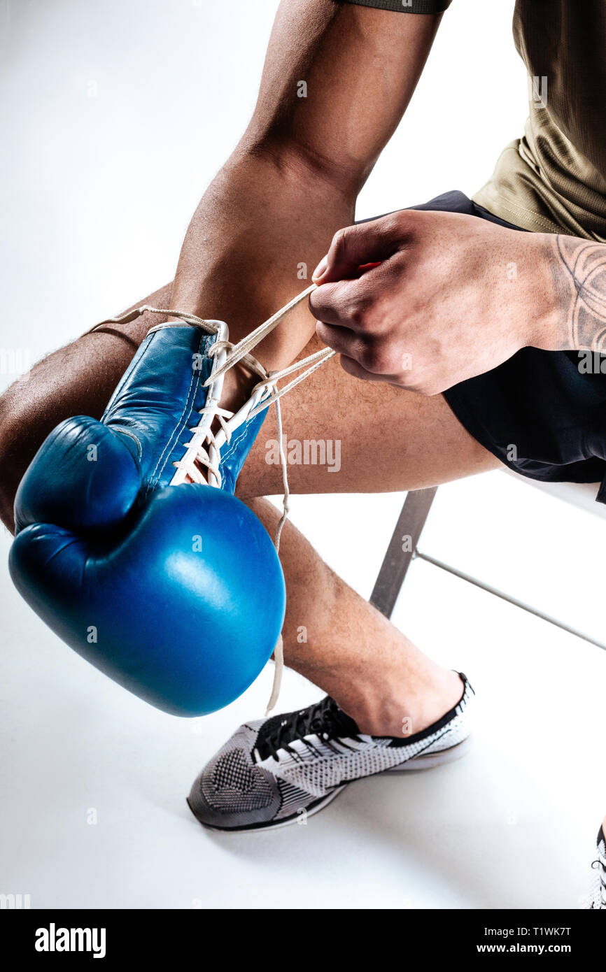 Lacing boxing gloves hi-res stock photography and images - Alamy