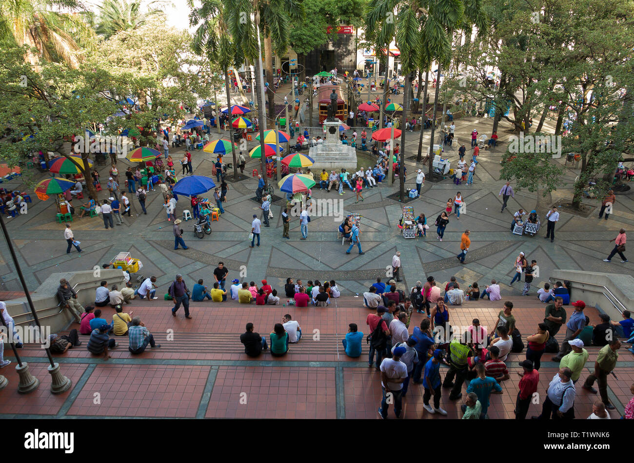 Daily tourist crowd hi-res stock photography and images - Alamy