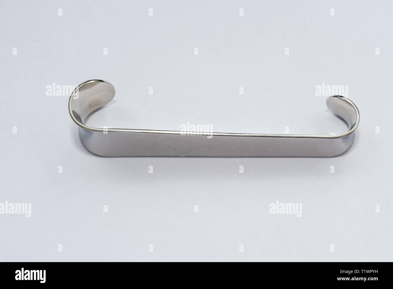 surgical retractor, KILNER CHEEK RETRACTOR DOUBLE ENDED Stock Photo - Alamy