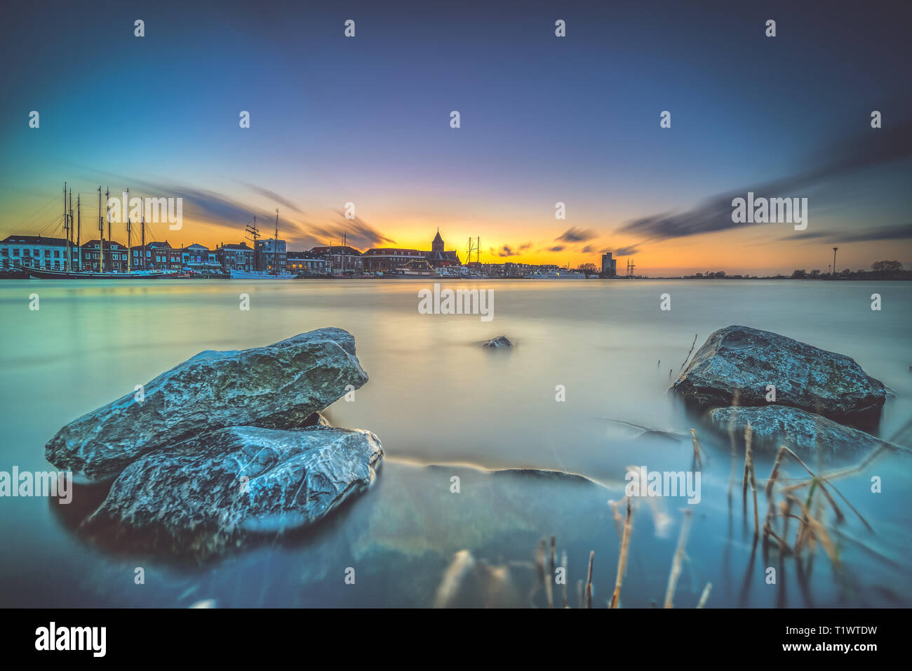 City kampen skyline medieval hi-res stock photography and images - Alamy