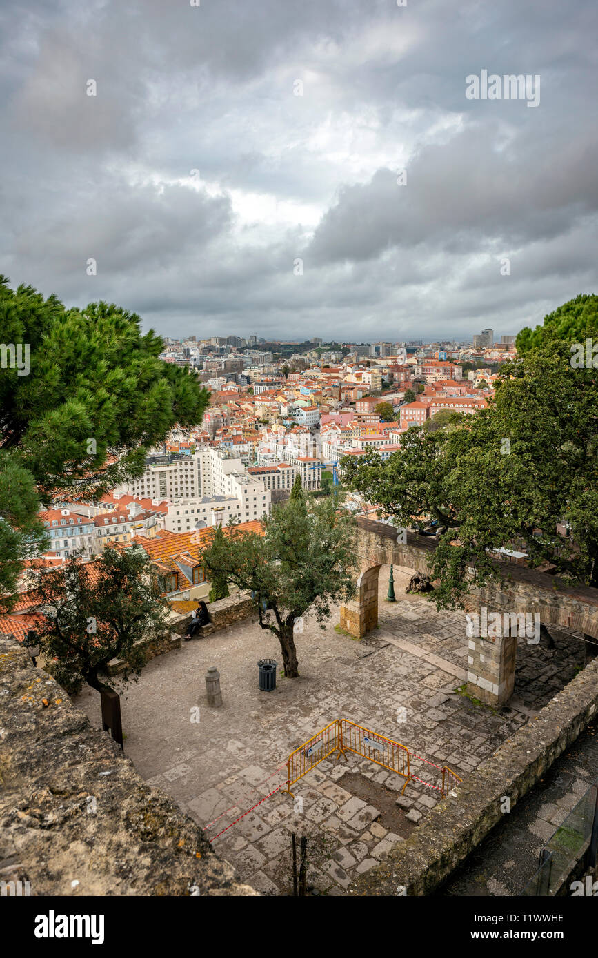 Castelo sao jorge history hi-res stock photography and images - Alamy