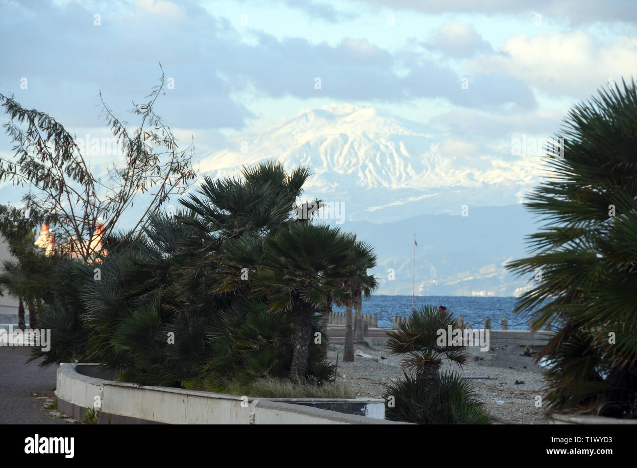 Reggio Calabria seafront - Etna background Credit Giuseppe Andidero ...