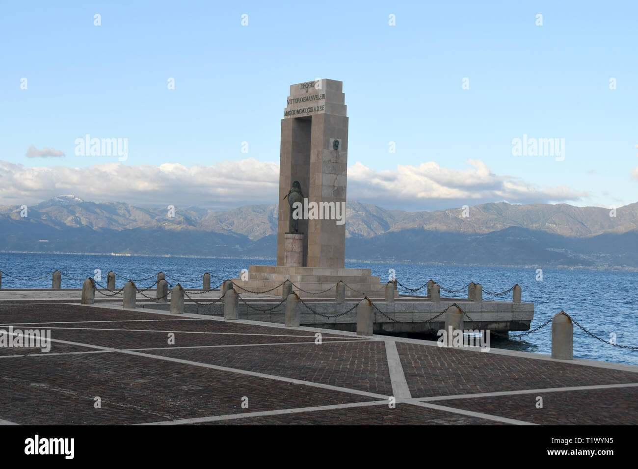 Reggio Calabria seafront - arena of the strait Credit Giuseppe Andidero ...