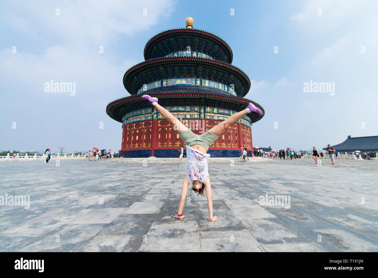 Chinese gymnast hi-res stock photography and images - Alamy