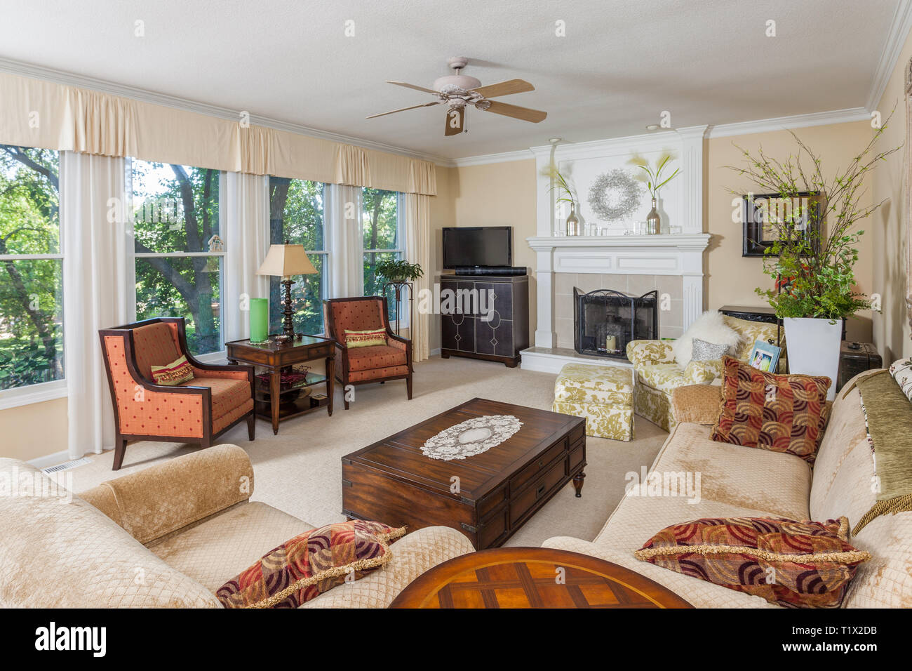 Living room of a suburban residence Stock Photo - Alamy
